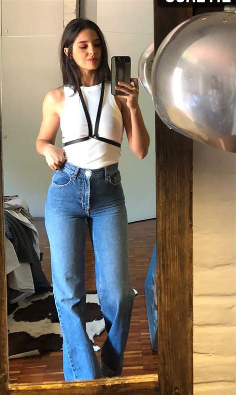 Sofia Bernal Scrolller