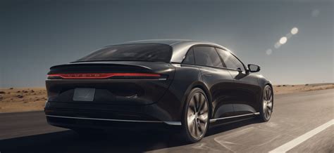 رونمایی از لوسید ایر 2021 به عنوان رقیب سر سخت تسلا گجت نیوز