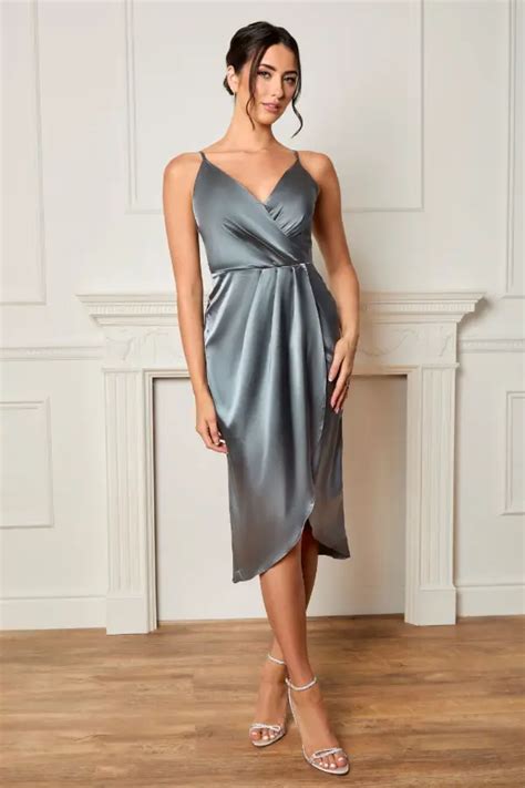 Elegant Satin Dress Outfit Ideas For Every Occasion
