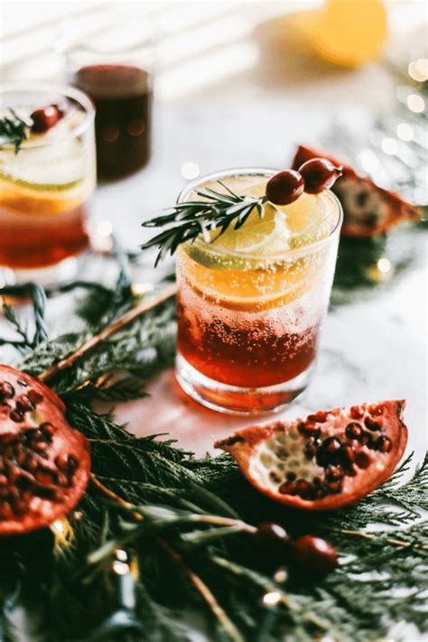 20 Festive Christmas Cocktail Recipes That Are Making Spirits Bright