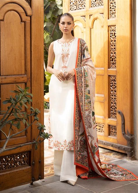 Elaheh Shamshahashwani