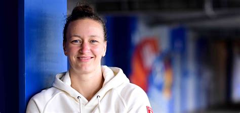 Hsv Frauen Verpflichten Almuth Schult Hsvde