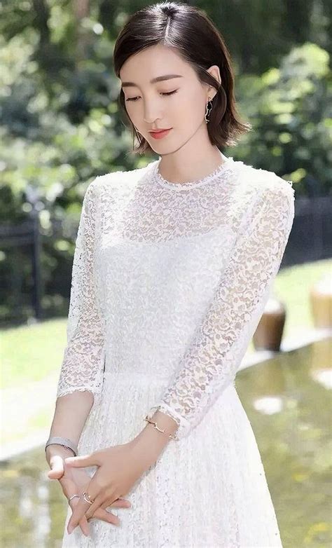 Ghim Trên Wang Li Kun 王丽坤