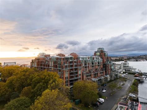 Shoal Point Victoria Condos For Sale The Condominium Guide