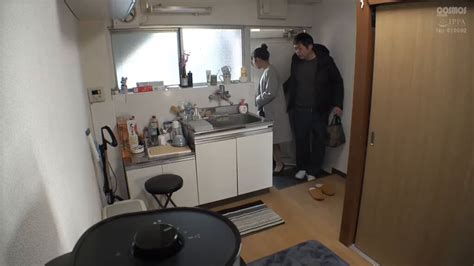 彼女のいない貧乏な自分にあるのは有り余る性欲と安アパートだけ 風俗に行く金も無いし若い子はノリが苦手だからおとなしそうな人妻を捕まえてsexしたら自分以上に性欲が凄かった！！ Post1