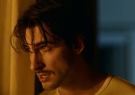 Mormile Il Nuovo Singolo “comiche Annate Cosmiche” In Radio Dal 12 Aprile