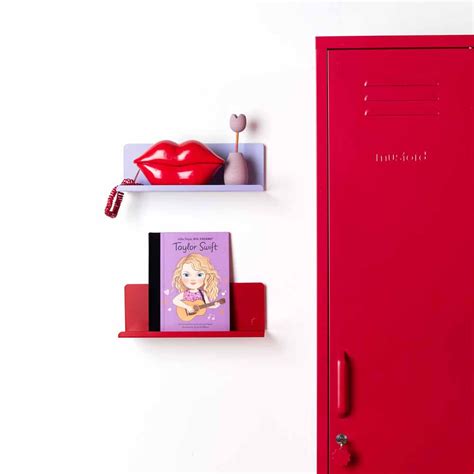 מדף Ledge Small אדום Soho 100 Design Shop