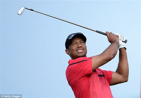 Tiger Woods Finishes With A Flourish At Omega Dubai Desert Classic But