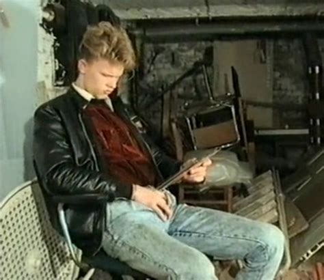 Skins Eric Inthe Basement