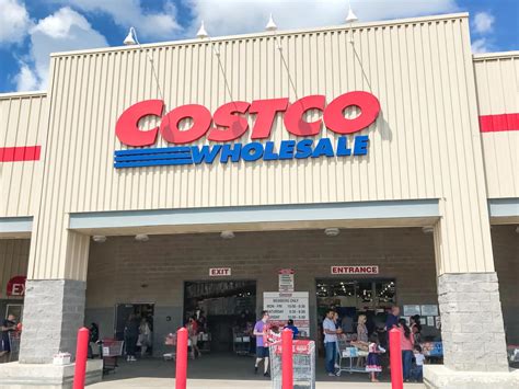 Costco Is Now Having You Scan Your Membership Card At The Entrance