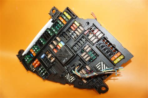 Bmw 650 Fuse Box Rear 2012 2013 2014 2015 F13 640 9234423 01