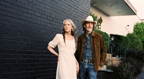 Gillian Welch And David Rawlings Take Acoustic Reckoning Tour To