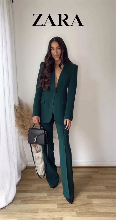 Pin By Silvia In Brackets On My Style Woman Suit Fashion Stylish