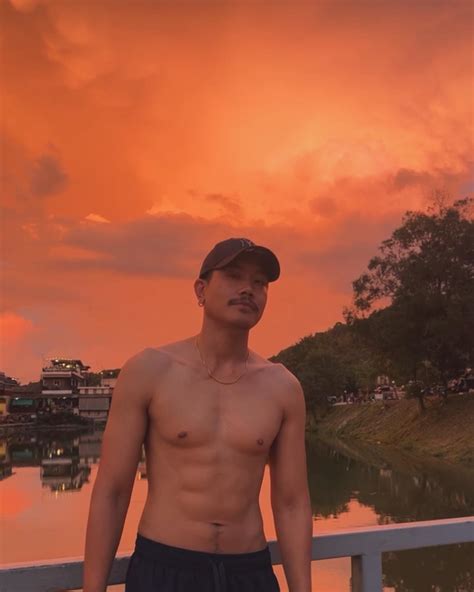 Watchara Tongdee Wrtongdee • Instagram Photos And Videos