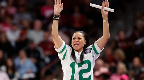 Dawn Staley Showed Some Love To A Philly Legend While Knocking Off An