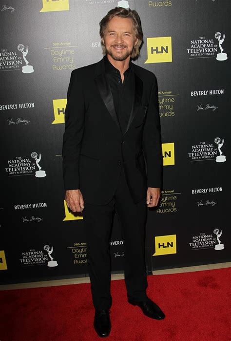 Stephen Nichols Picture 5 2011 Moca Gala An Artists Life Manifesto Arrivals