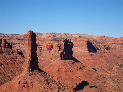 Valley Of The Gods Monument Valley Road Trip Monument Valley Arizona