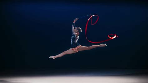 590 Women Doing The Splits Stock Videos Footage And 4k Video Clips Getty Images