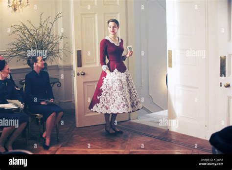 Phantom Thread Lesley Manville Sitting Right Vicky Krieps