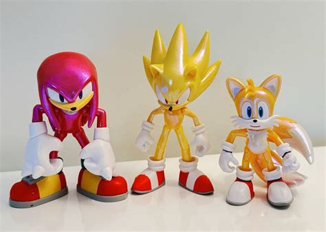 Sega Jakks Shiny Super Sonic The Hedgehog Tails And Knuckles 4 Inch