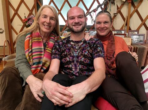 Gestalt Circle Bear Eagle Medicine