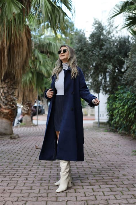 Lacivert Kaşe Kaban By Tuğçe Kaya