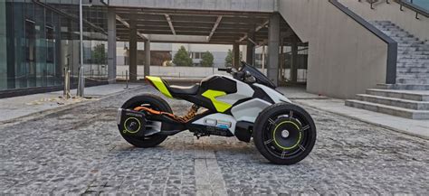 Fw 3 3wheels Concept For Electric Motorcycle