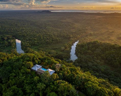 Coco Plum Island Resort Belize Craving Bar Snacks And Beer Youre In Luck Its Happyhour