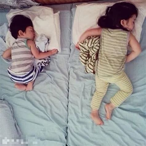 台湾最萌龙凤胎宝贝私照爆红 宝宝 正太 萝莉 双胞胎龙凤胎 花瓣网