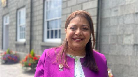 Guernsey Elects Munazza Malik First Muslim Deputy In Historic Local