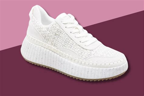 Frequent Fliers Say These Comfy And Chic Sneakers Are A Must For