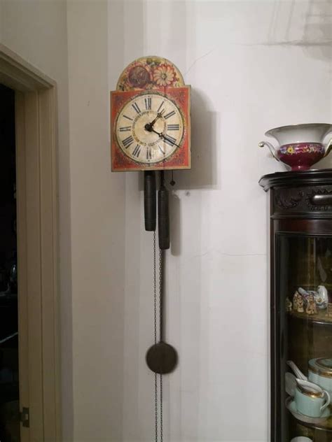Antique Clocj Hobbies And Toys Collectibles And Memorabilia Vintage Collectibles On Carousell
