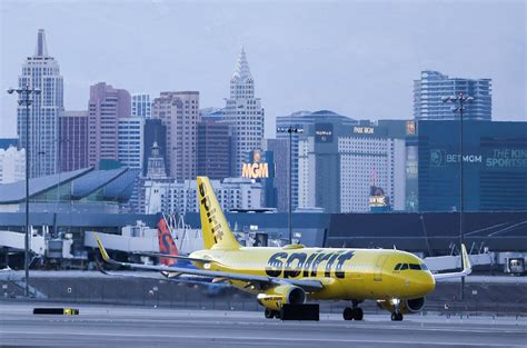 The Best Worst Us Airports For Summer Flight Disruptions Crains