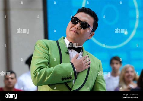 South Korean Rapper Psy Performs His Massive K Pop Hit Gangnam Style Live On Nbc S Today