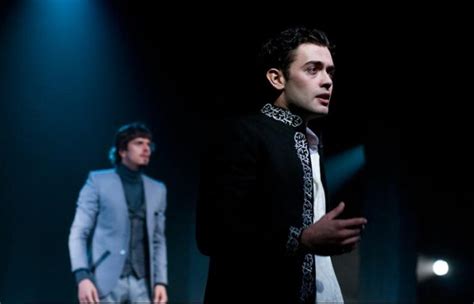 Fernando Luque Y El Efecto Dionisíaco Del Teatro