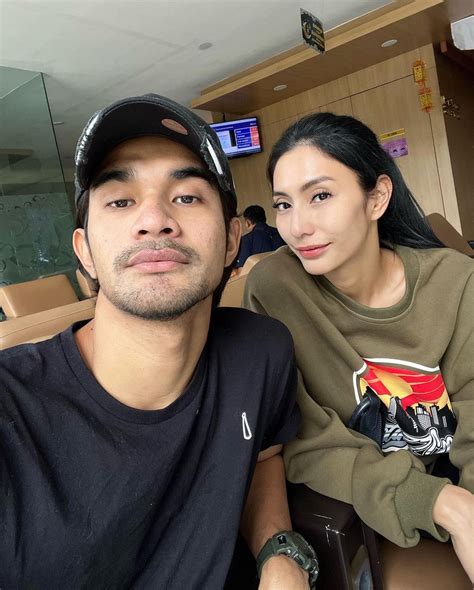 Berkas Sudah Lengkap Tyas Mirasih Siap Menikah Dengan Tengku Tezi