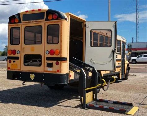 2008 International Ce200 Bus Maxxforce Dt466e Diesel Auto Handicap