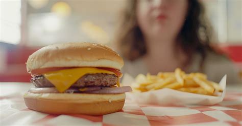Preocupación En Las Cadenas De Comida Rápida De Eeuu Por La Caída De Ventas En Sectores De Bajos