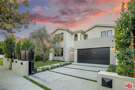 4433 Kraft Ave North Hollywood Ca 91602 Zillow