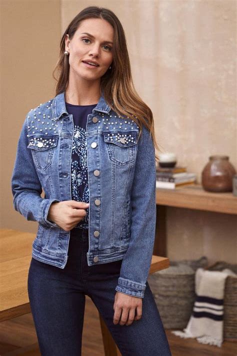 40 Denim Jacket Outfit Ideas For Women