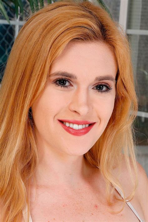 Lindsay Lee Profile Images — The Movie Database Tmdb