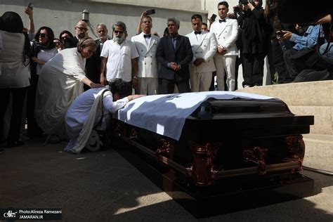 پیکر ناصر تقوایی با نوای سنج و دمام به خانه ابدی رفت فیلم و گزارش تصویری پایگاه خبری جماران