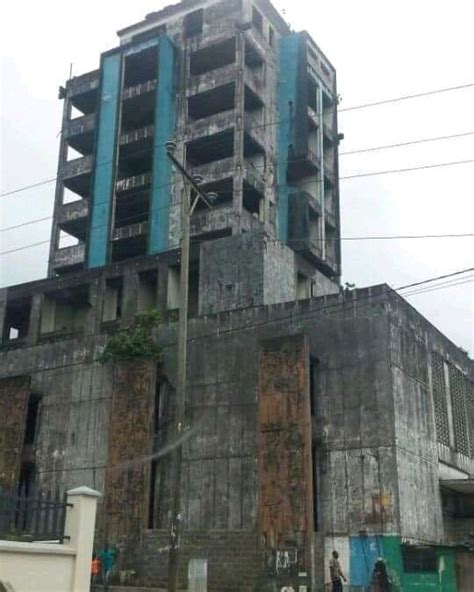 Trueliberia The Edward J Roye Building Is A Wrecked