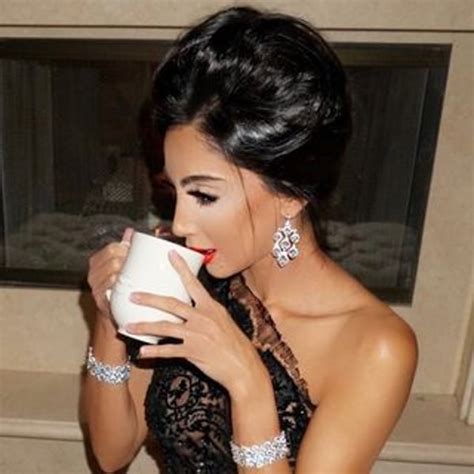 Yassi Ghalichi Contact Info Find Influencer Numbers Address Email