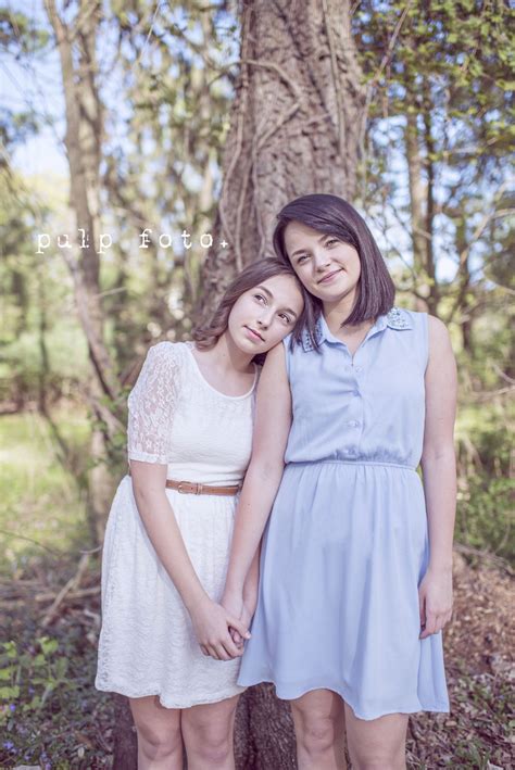 Sisters Pose Photography Sister Poses Sisters