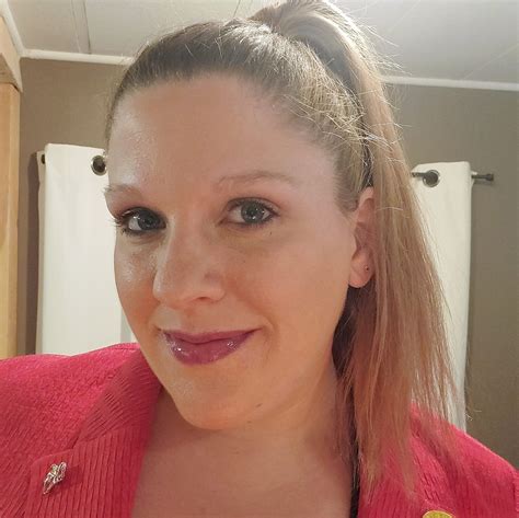 Julie Auclair Conseillière Indépendante Mary Kay