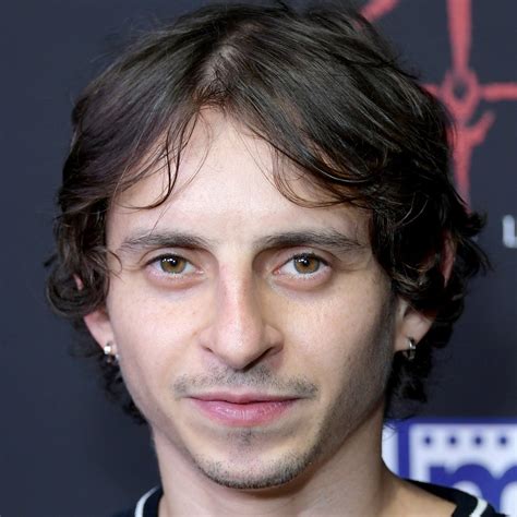 Fallout Season 1 Cast Who Stars In Prime Videos Fallout