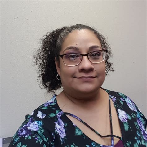 Melissa Velez Admin Cenveo Linkedin