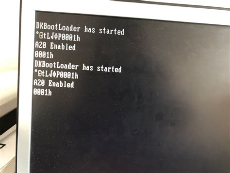 String Random Characters Show On Real Hardware But Not Simulator Stack Overflow