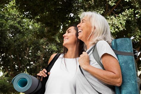 How To Look Young At 70 Health Tips For Seniors Healthy Older People